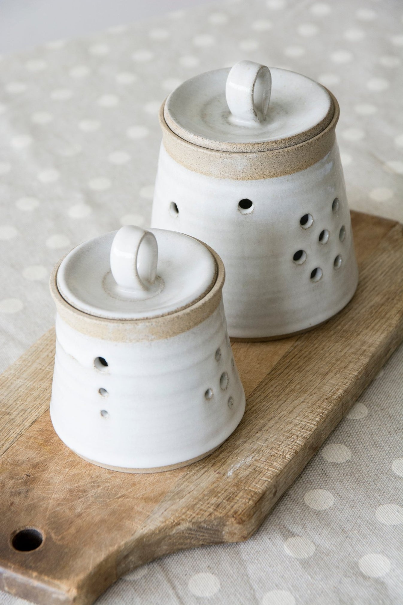 Pottery White Garlic Keeper - Keep Your Garlic Fresh and Organized ...